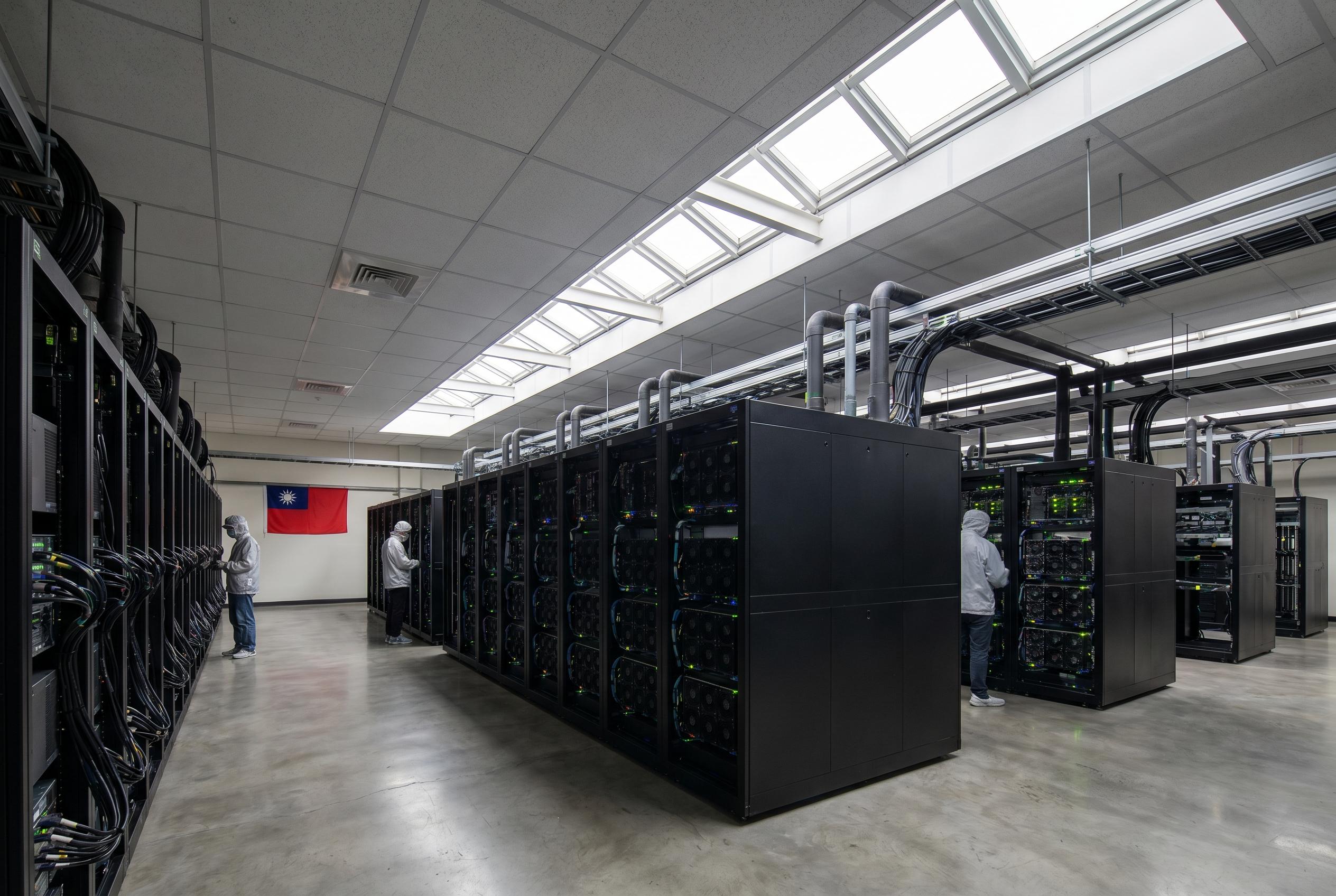 Visionbay partners with Netris to power Taiwan's largest GPU cluster ...